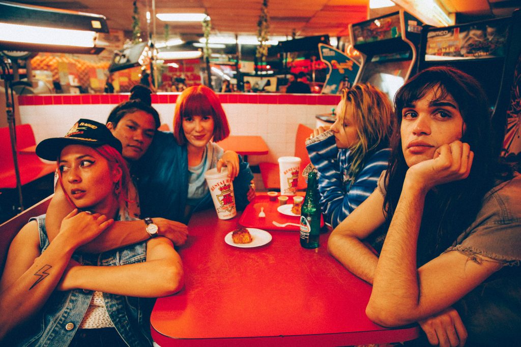 1 on 1 with Aussie chick: Chela - Distract