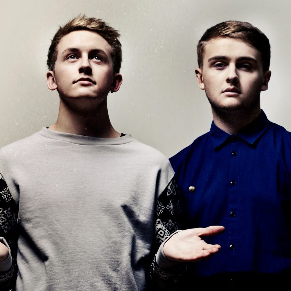 Distract - Distract TV: News in Fashion, Music & Culture