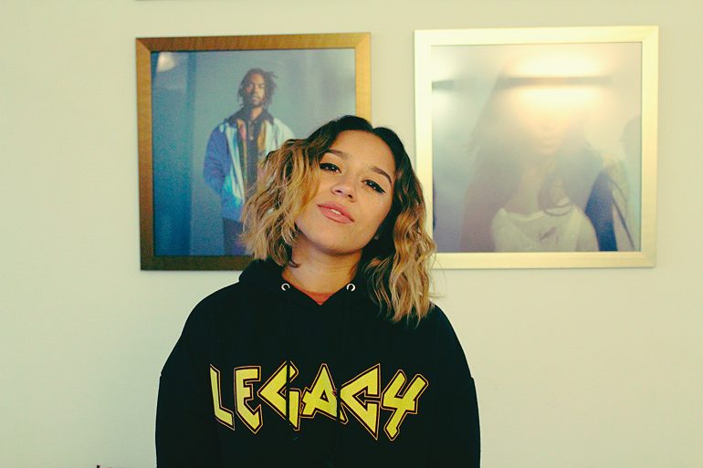 Chelcee Grimes: Meet RCA’s hottest new pop signing - Distract