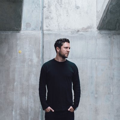 Inspired by Michael Jackson and Aretha but who is Rachel K? - Distract