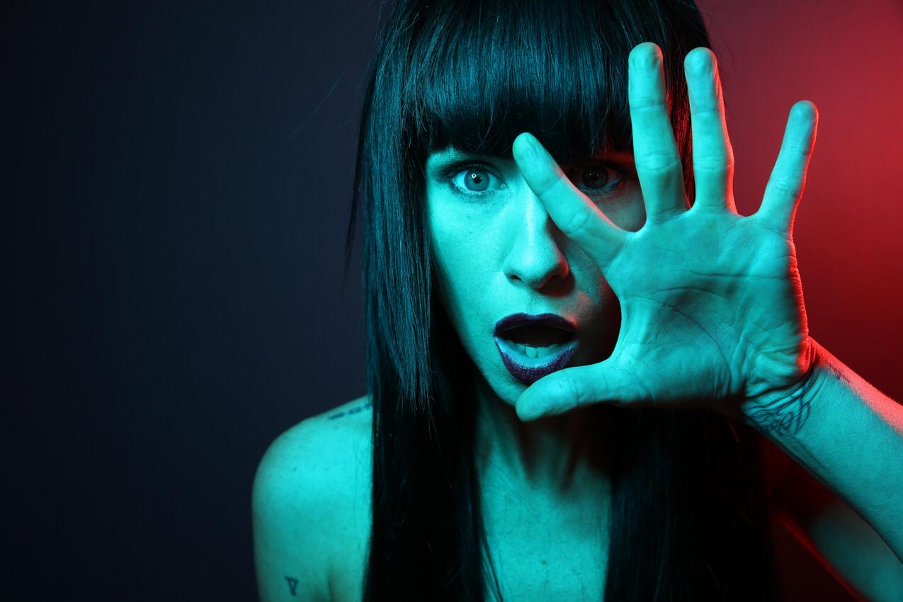 Singer Anna Wolf on Music & Being Sia’s Love Child - Distract